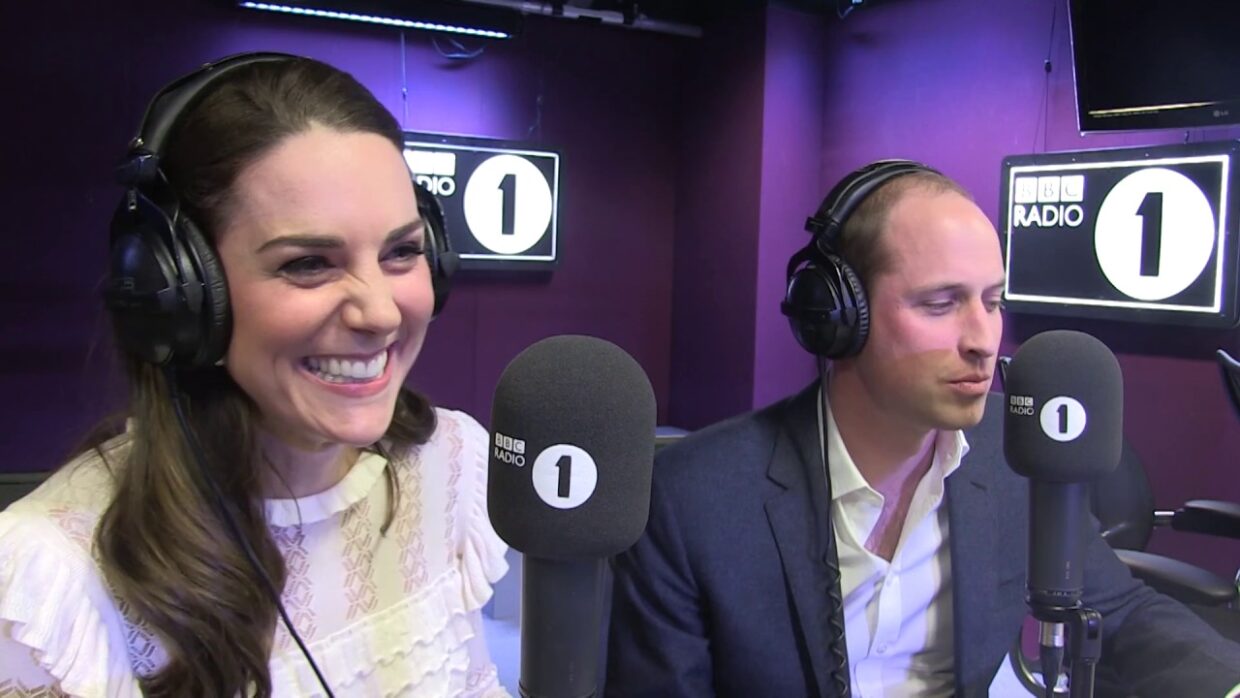 Popular Types of Radio Programs - RadioKing Blog